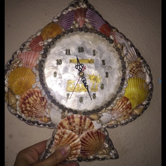 Wall Decor | Vintage Hand Made Sea Shell Beach House Wall Clock | Poshmark
